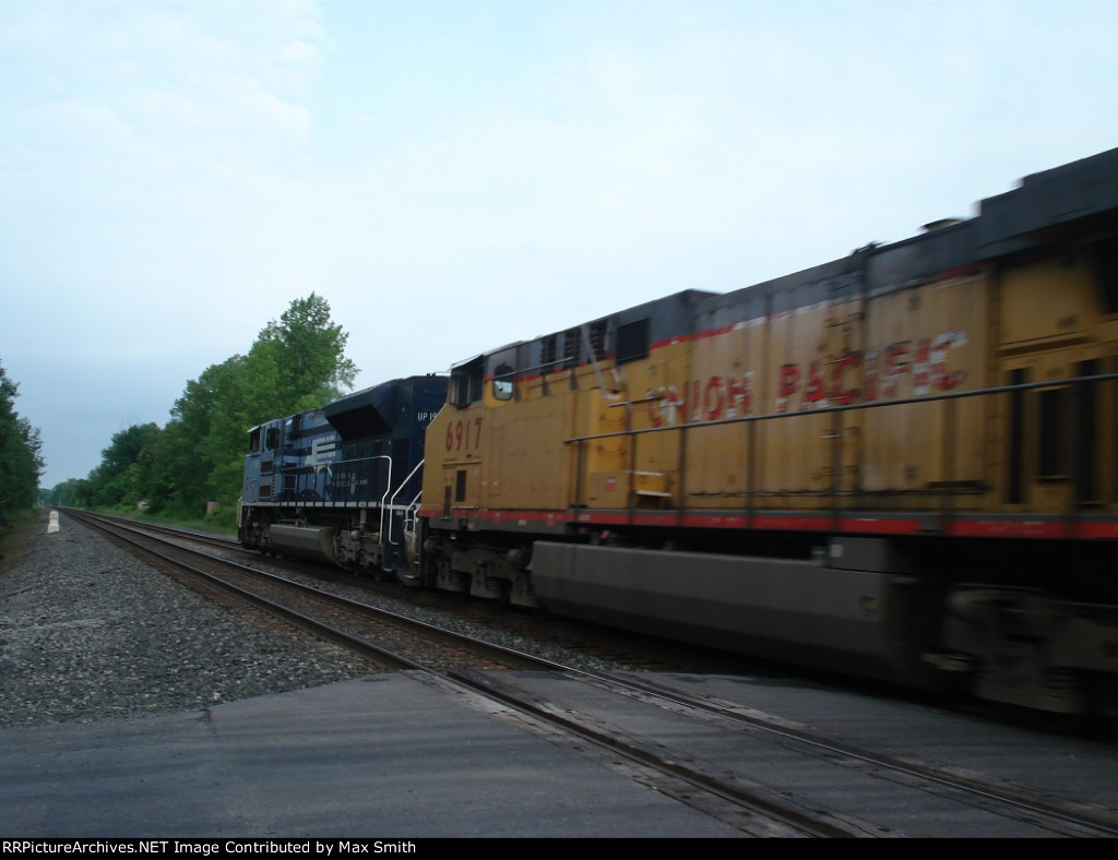 UP 1982 and UP 6917 on CSX K683-20
